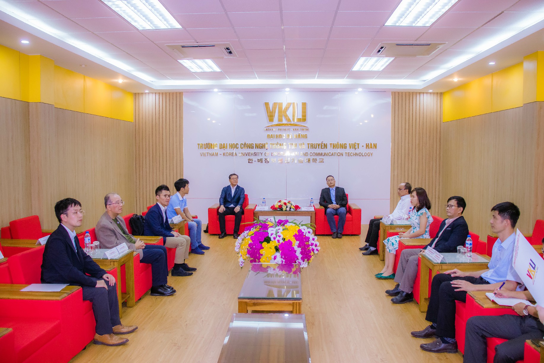 VKU cooperates with NiX Education and Withus Company, Japan to ...